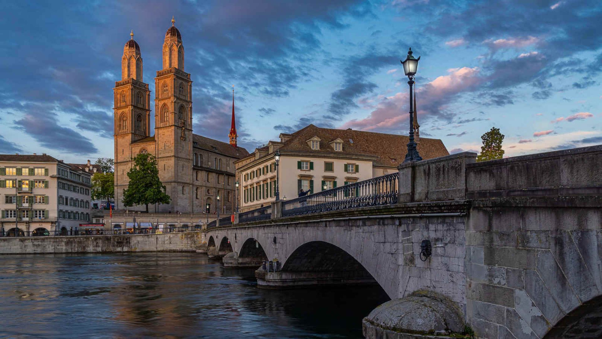 Die günstigsten Flüge nach Zuerich